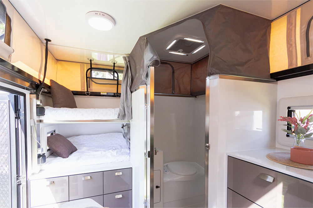 15FT Hybrid - Goldstar RV Caravans